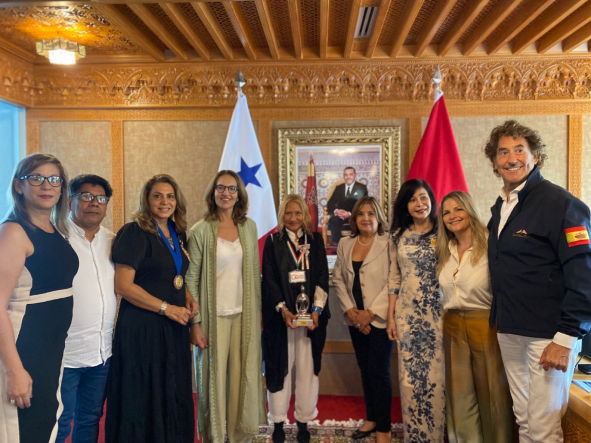 Rosemarie Acosta Lugo y Esther Rivera de Mulazzi Reciben Distinciones ...